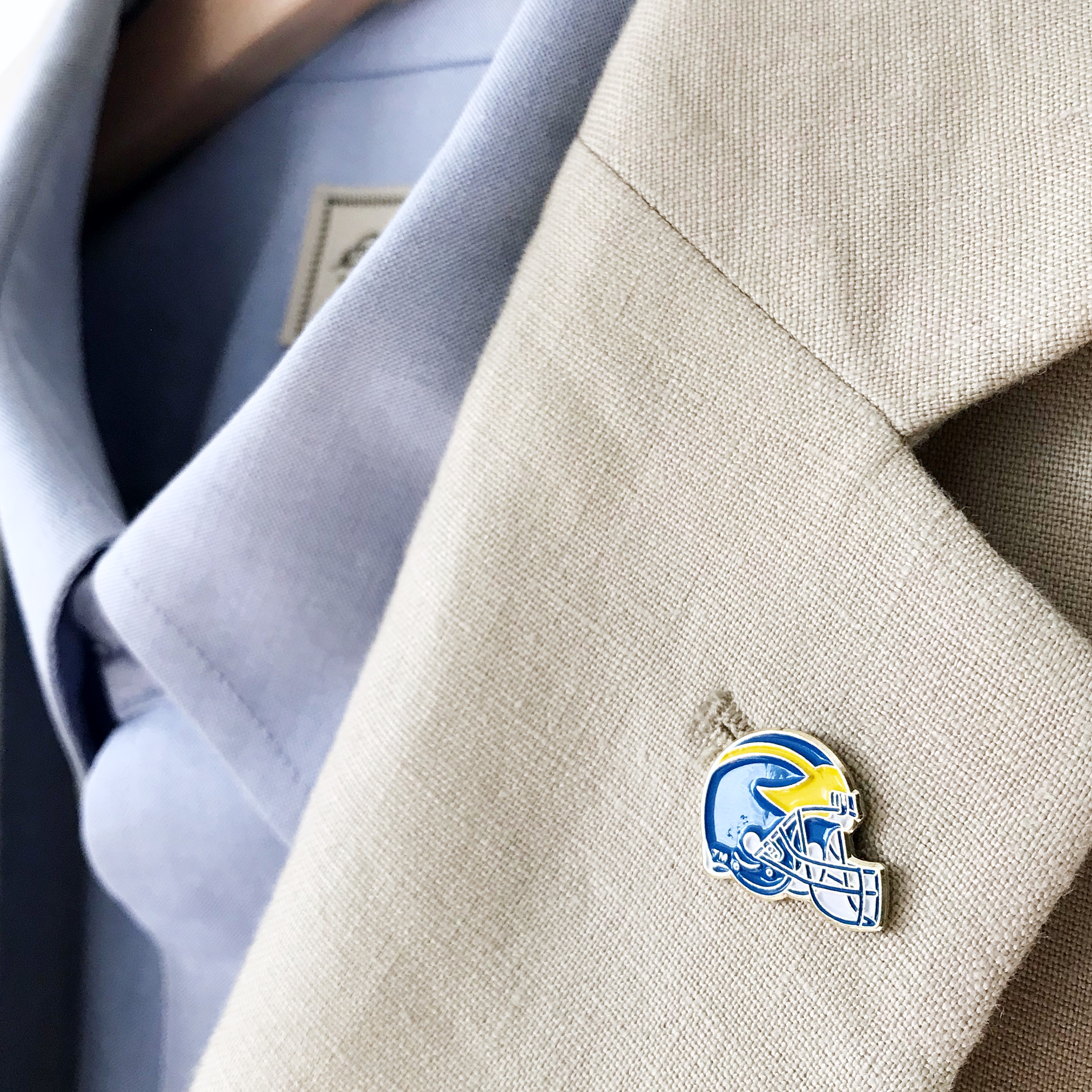 University of Delaware Football Helmet Enamel Pin – National 5 and 10