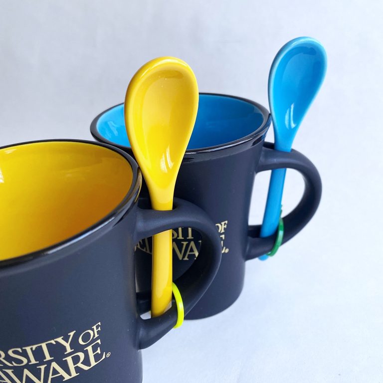 University of Delaware MV Pro Weave Blanket – National 5 and 10