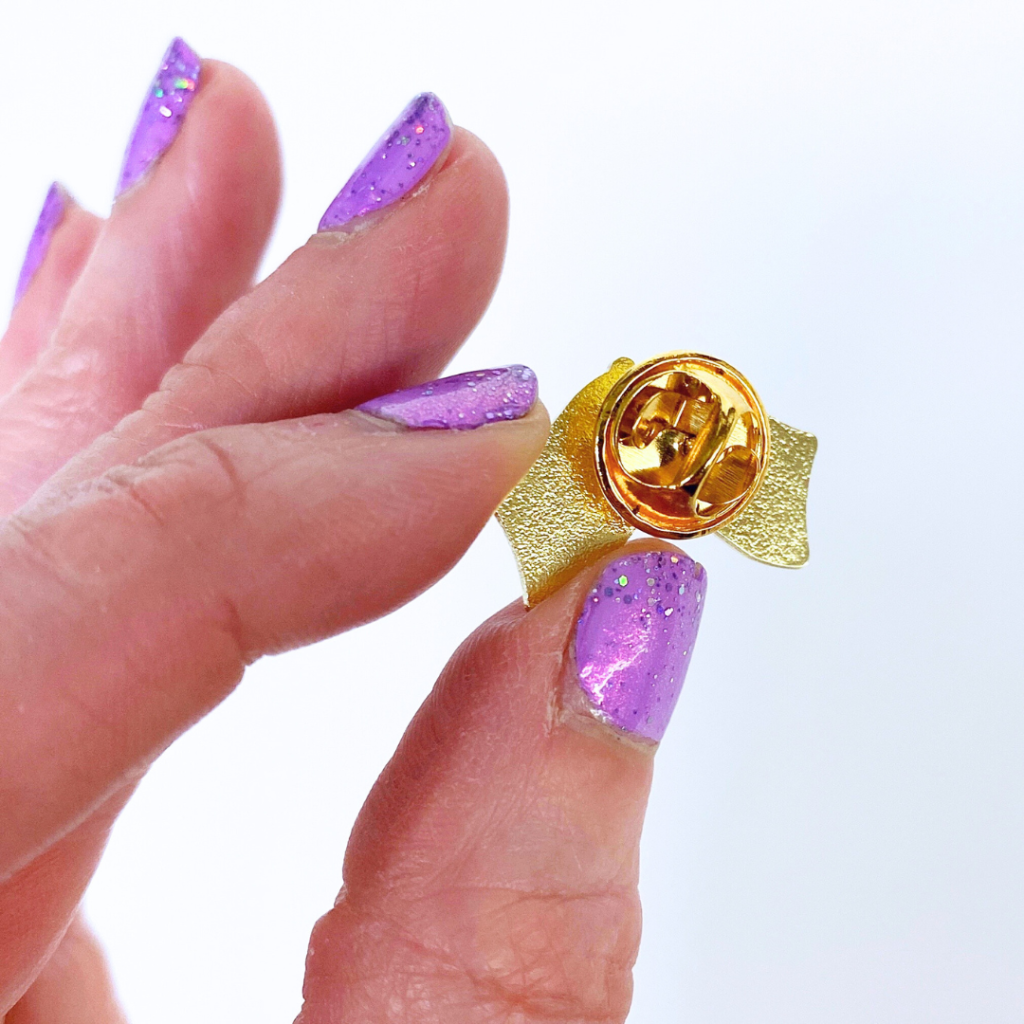 USA-Ukraine Flag Enamel Lapel Pin – National 5 and 10