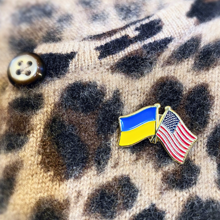 USA-Ukraine Flag Enamel Lapel Pin – National 5 and 10