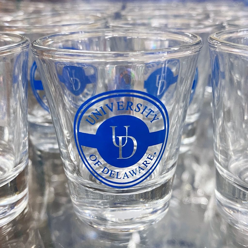 University of Delaware Monogram Logo Shot Glass – National 5 and 10